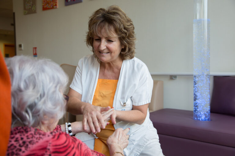 Quels sont les niveaux de perte d’autonomie ? – La Tour Totier